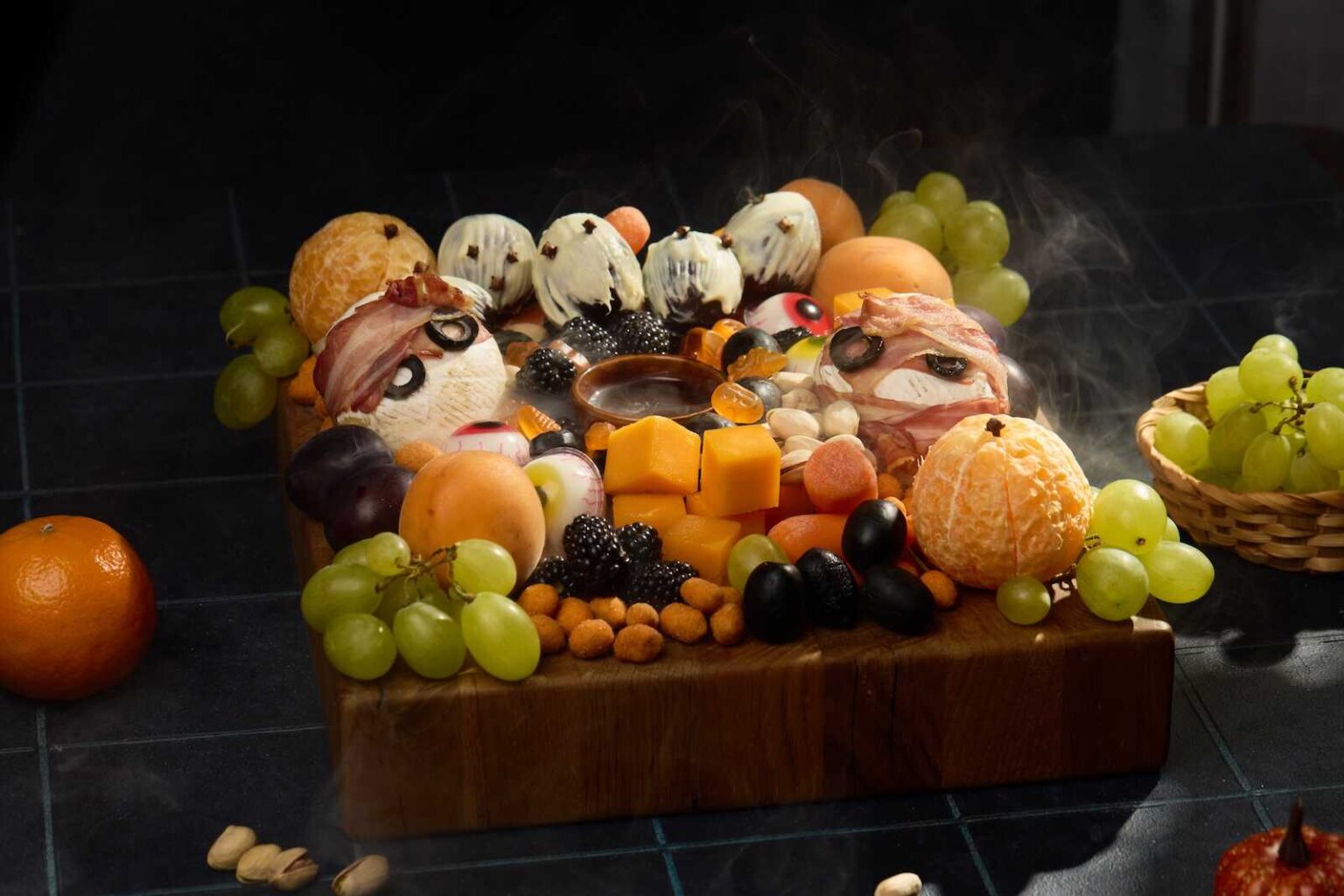 30+ Spooky & Fun Halloween Desserts Everyone Will Love - Coffee Taste ...