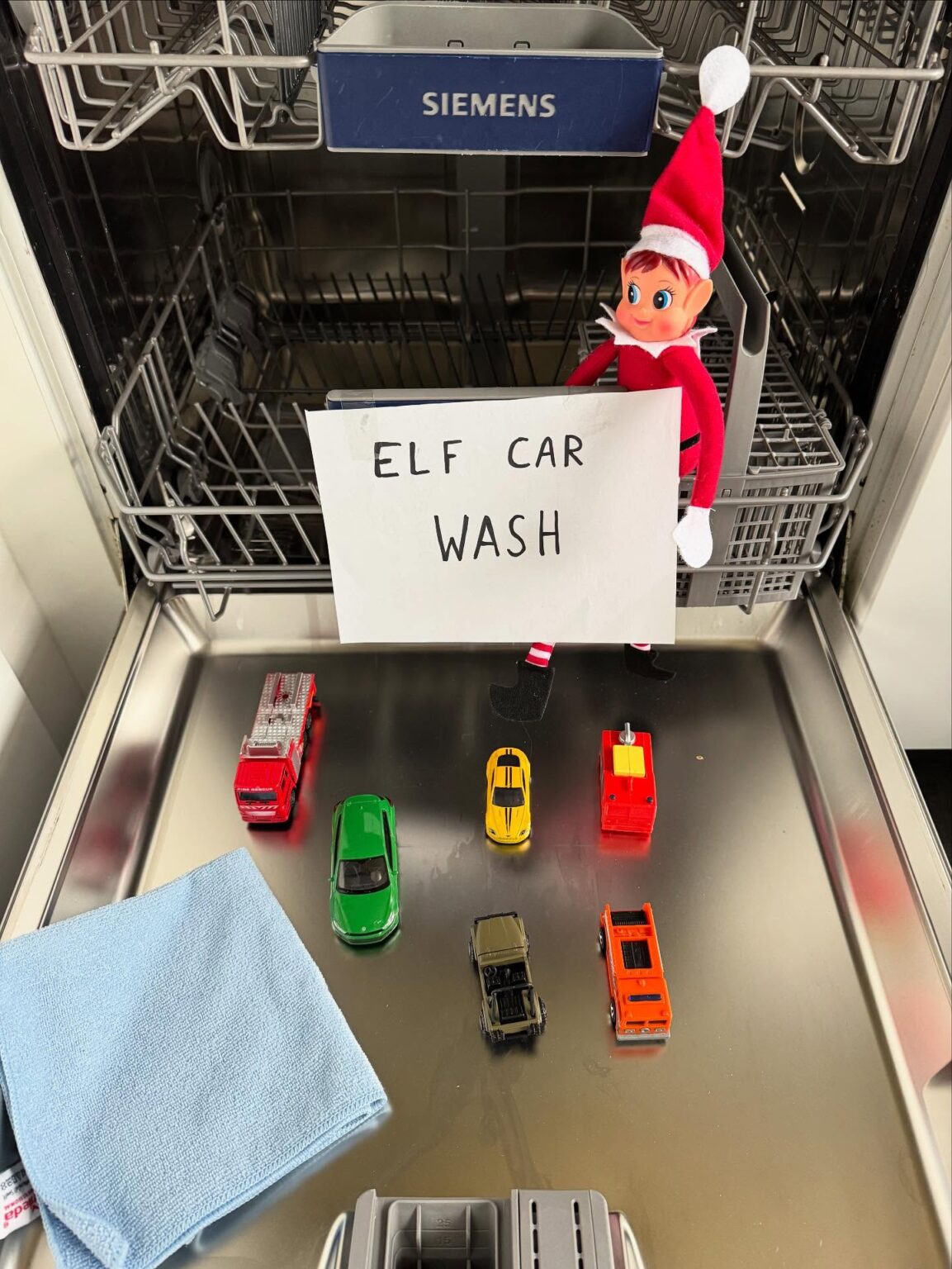 24 Elf on the Shelf Ideas for Every Day Until Christmas - Coffee Taste ...